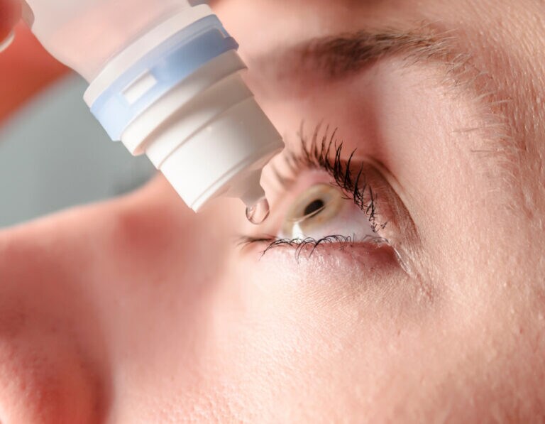 How to Get Something Out of Your Eye | Blog | Eyebuydirect