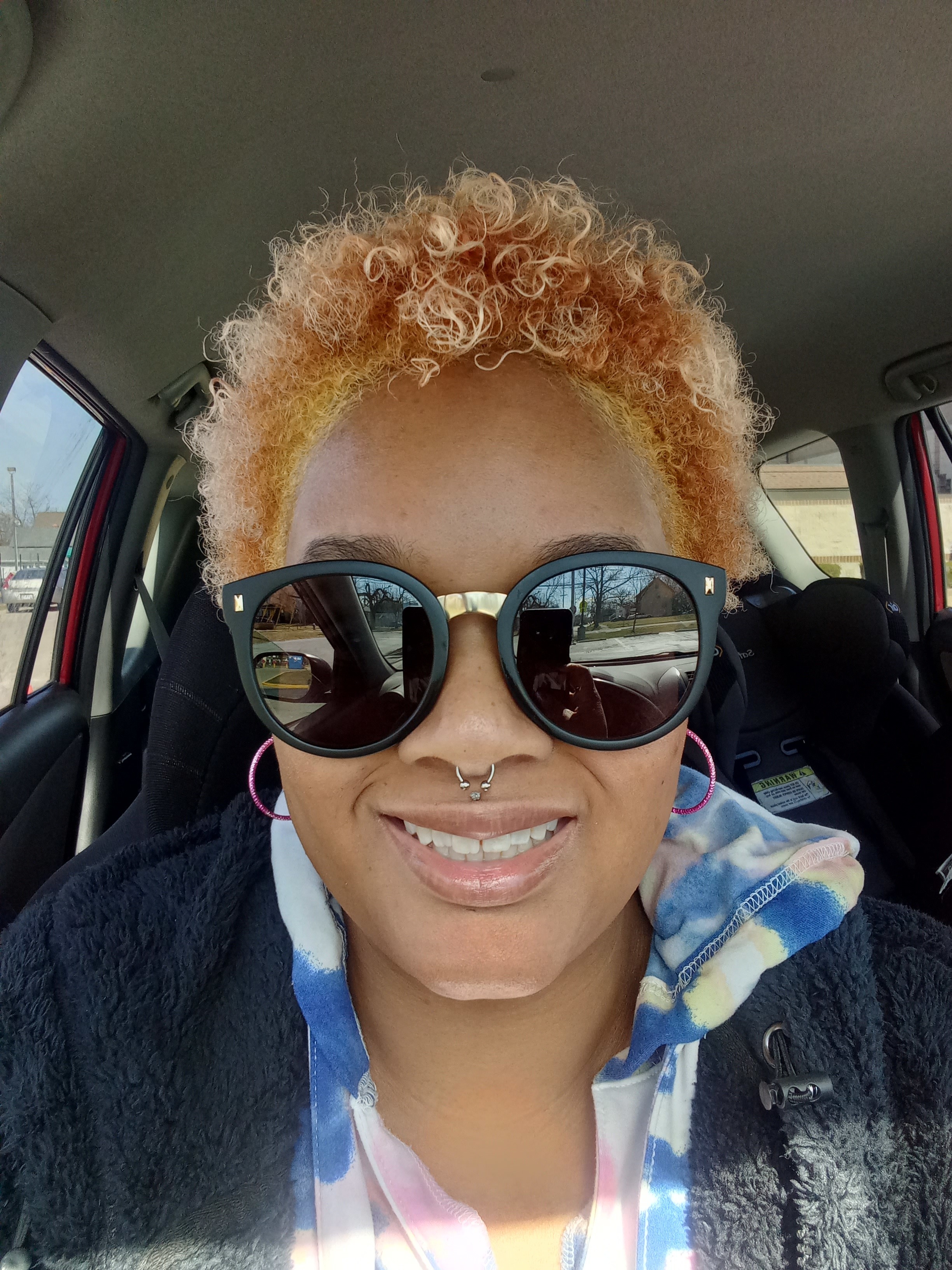 Vedette - Round Matte Black Frame Sunglasses For Women | Eyebuydirect