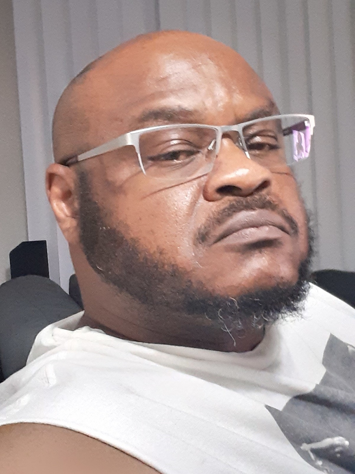 Travis Rectangle Gunmetal Glasses for Men | Eyebuydirect Canada